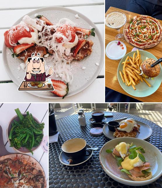 The Komo, Redcliffe - Restaurant menu, prices and reviews