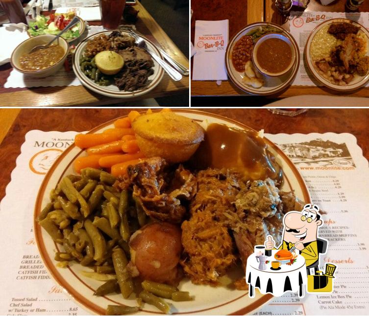 Moonlite Bar-b-q Inn, Owensboro - Restaurant menu, prices and reviews